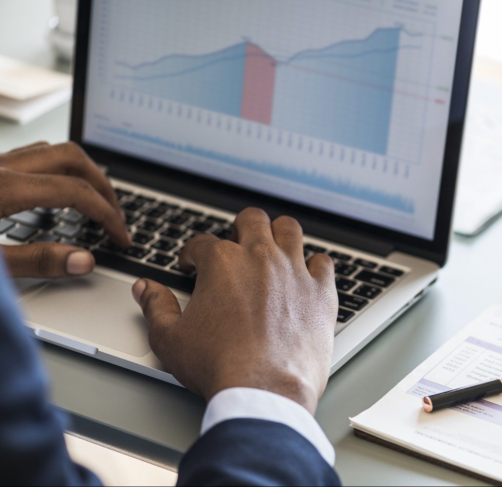Helping a Global Brokerage Firm with Tableau Performance Optimization Helping a Global Brokerage Firm with Tableau Performance Optimization