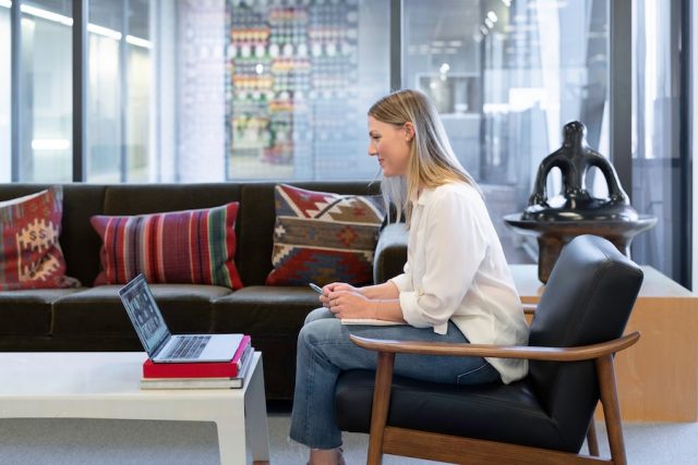 Sales Performance Analytics with Modern Technologies